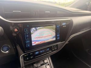 Blue Toyota Auris 2017 in Vilnius, with an engine capacity of 1.80 L and mileage of 173 thousand km for 12650 €, photo 30 on AUTOMOTO.COM.LV