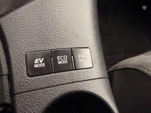 Blue Toyota Auris 2017 in Vilnius, with an engine capacity of 1.80 L and mileage of 173 thousand km for 12650 €, photo 32 on AUTOMOTO.COM.LV
