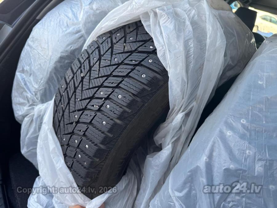 Синий Тойота Аурис 2018 в Таллин, объемом двигателя 1.60 л и пробегом 246 тыс. км за 7995 €, фото 20 на AUTOMOTO.COM.LV