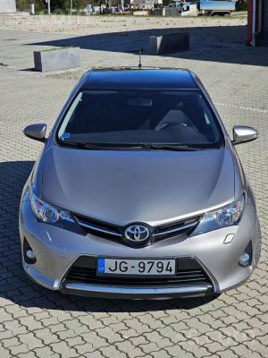 Brūns Toyota Auris 2013 Rīga, ar dzinēja tilpumu 1.60 L un nobraukumu 105 tūkst. km par 8190 €, foto 1 vietnē AUTOMOTO.COM.LV