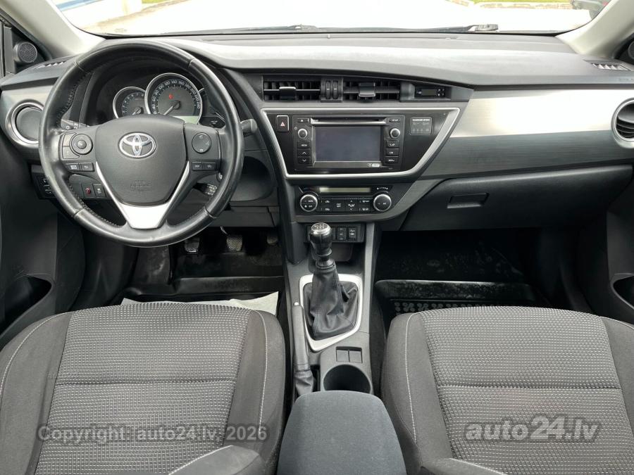 Brūns Toyota Auris 2013 Tartu, ar dzinēja tilpumu 1.60 L un nobraukumu 151 tūkst. km par 5990 €, foto 13 vietnē AUTOMOTO.COM.LV