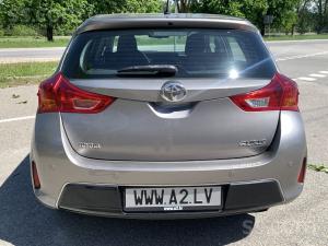 Brūns Toyota Auris 2013 Ogre, ar dzinēja tilpumu 1.30 L un nobraukumu 213 tūkst. km par 6470 €, foto 8 vietnē AUTOMOTO.COM.LV
