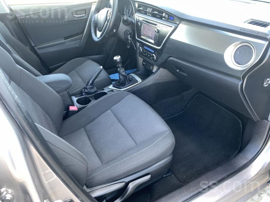 Brūns Toyota Auris 2013 Ogre, ar dzinēja tilpumu 1.30 L un nobraukumu 213 tūkst. km par 6470 €, foto 11 vietnē AUTOMOTO.COM.LV