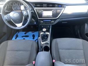 Brūns Toyota Auris 2013 Ogre, ar dzinēja tilpumu 1.30 L un nobraukumu 213 tūkst. km par 6470 €, foto 13 vietnē AUTOMOTO.COM.LV