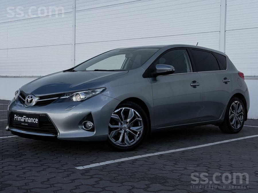 Brūns Toyota Auris 2013 Rīga, ar dzinēja tilpumu 1.40 L un nobraukumu 0 tūkst. km par 5490 €, foto 1 vietnē AUTOMOTO.COM.LV
