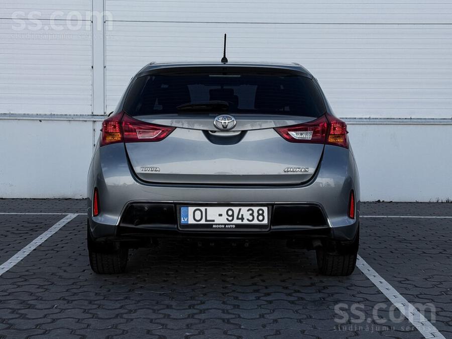Brūns Toyota Auris 2013 Rīga, ar dzinēja tilpumu 1.40 L un nobraukumu 0 tūkst. km par 5490 €, foto 8 vietnē AUTOMOTO.COM.LV