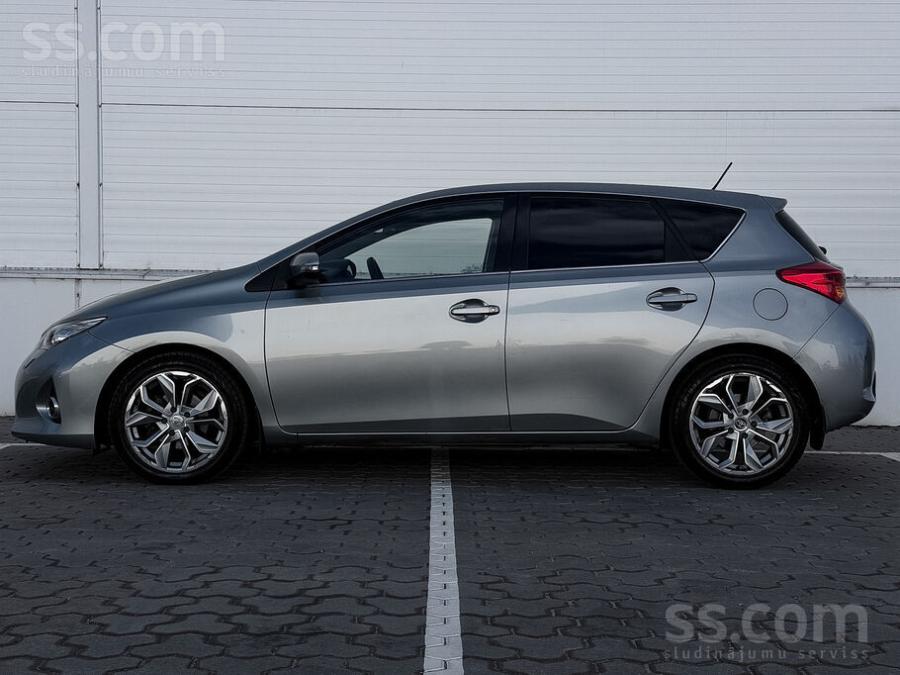 Brūns Toyota Auris 2013 Rīga, ar dzinēja tilpumu 1.40 L un nobraukumu 0 tūkst. km par 5490 €, foto 12 vietnē AUTOMOTO.COM.LV