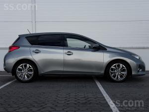Brūns Toyota Auris 2013 Rīga, ar dzinēja tilpumu 1.40 L un nobraukumu 0 tūkst. km par 5490 €, foto 13 vietnē AUTOMOTO.COM.LV