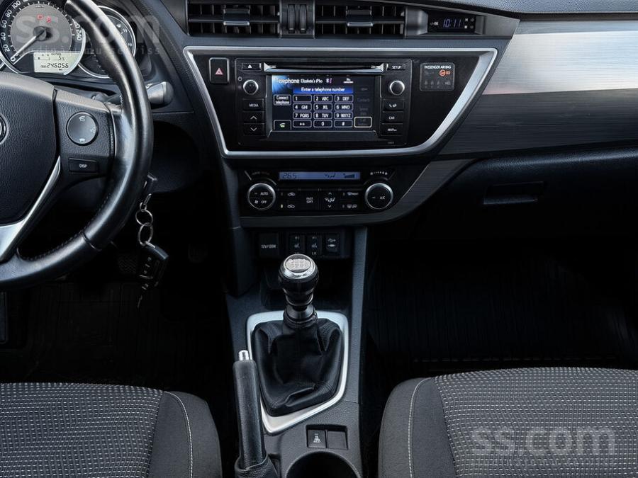 Brūns Toyota Auris 2013 Rīga, ar dzinēja tilpumu 1.40 L un nobraukumu 0 tūkst. km par 5490 €, foto 20 vietnē AUTOMOTO.COM.LV