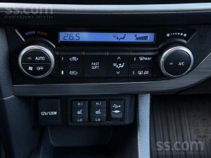 Brūns Toyota Auris 2013 Rīga, ar dzinēja tilpumu 1.40 L un nobraukumu 0 tūkst. km par 5490 €, foto 26 vietnē AUTOMOTO.COM.LV