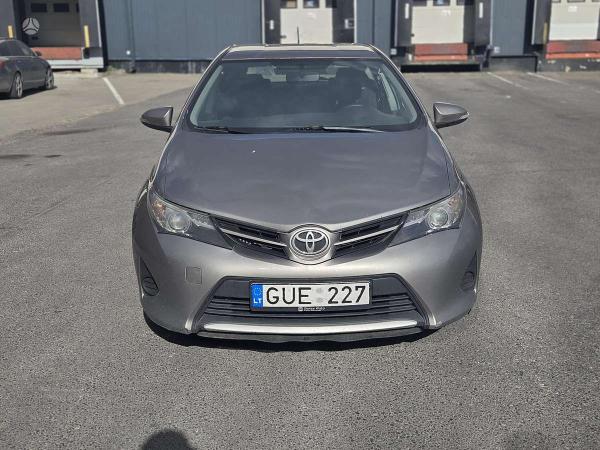 Brūns Toyota Auris 2013 Viļņa, ar dzinēja tilpumu 1.36 L un nobraukumu 324 tūkst. km par 3490 €, foto 2 vietnē AUTOMOTO.COM.LV