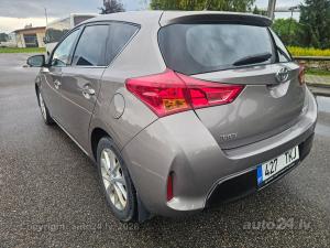 Коричневый Тойота Аурис 2013 в Пайде, объемом двигателя 1.60 л и пробегом 145 тыс. км за 7790 €, фото 7 на AUTOMOTO.COM.LV