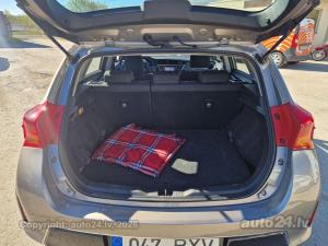 Brown Toyota Auris 2014 in Tallinn, with an engine capacity of 1.30 L and mileage of 132 thousand km for 6000 €, photo 7 on AUTOMOTO.COM.LV