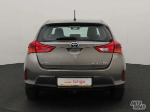 Brūns Toyota Auris 2014 Viļņa, ar dzinēja tilpumu 1.80 L un nobraukumu 215 tūkst. km par 9699 €, foto 6 vietnē AUTOMOTO.COM.LV