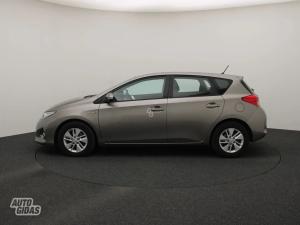 Brūns Toyota Auris 2014 Viļņa, ar dzinēja tilpumu 1.80 L un nobraukumu 215 tūkst. km par 9699 €, foto 7 vietnē AUTOMOTO.COM.LV