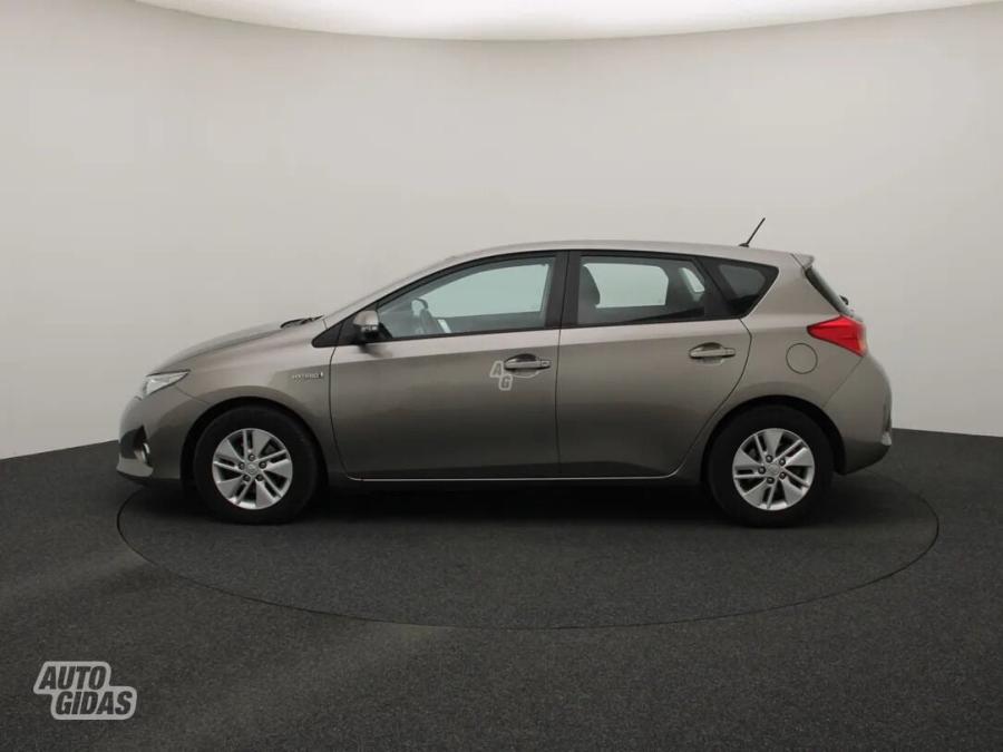 Brūns Toyota Auris 2014 Viļņa, ar dzinēja tilpumu 1.80 L un nobraukumu 215 tūkst. km par 9699 €, foto 7 vietnē AUTOMOTO.COM.LV