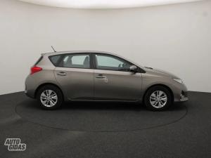 Brūns Toyota Auris 2014 Viļņa, ar dzinēja tilpumu 1.80 L un nobraukumu 215 tūkst. km par 9699 €, foto 10 vietnē AUTOMOTO.COM.LV