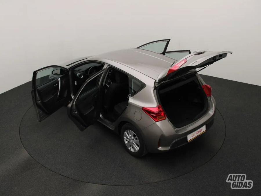 Brūns Toyota Auris 2014 Viļņa, ar dzinēja tilpumu 1.80 L un nobraukumu 215 tūkst. km par 9699 €, foto 14 vietnē AUTOMOTO.COM.LV