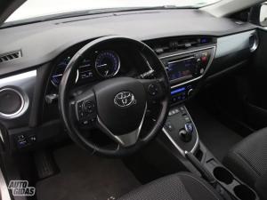 Brūns Toyota Auris 2014 Viļņa, ar dzinēja tilpumu 1.80 L un nobraukumu 215 tūkst. km par 9699 €, foto 17 vietnē AUTOMOTO.COM.LV