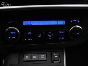 Brūns Toyota Auris 2014 Viļņa, ar dzinēja tilpumu 1.80 L un nobraukumu 215 tūkst. km par 9699 €, foto 21 vietnē AUTOMOTO.COM.LV