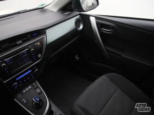 Brūns Toyota Auris 2014 Viļņa, ar dzinēja tilpumu 1.80 L un nobraukumu 215 tūkst. km par 9699 €, foto 22 vietnē AUTOMOTO.COM.LV