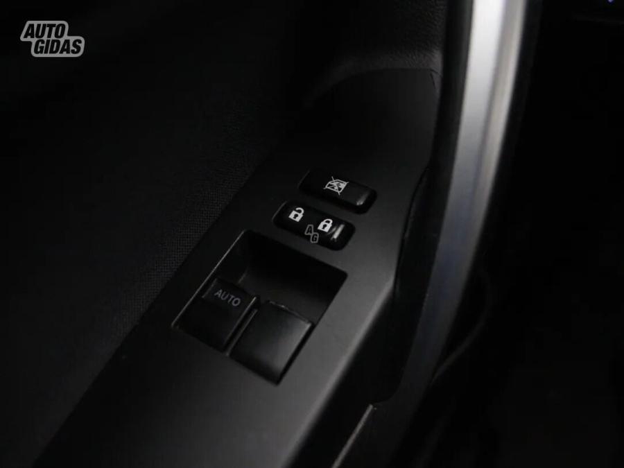 Brūns Toyota Auris 2014 Viļņa, ar dzinēja tilpumu 1.80 L un nobraukumu 215 tūkst. km par 9699 €, foto 25 vietnē AUTOMOTO.COM.LV