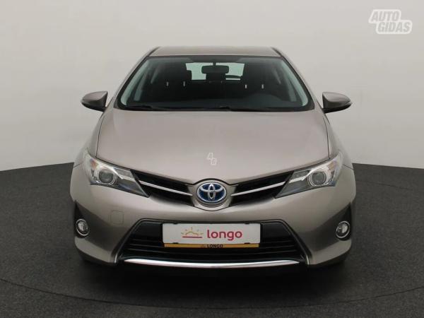Brūns Toyota Auris 2014 Viļņa, ar dzinēja tilpumu 1.80 L un nobraukumu 178 tūkst. km par 10699 €, foto 3 vietnē AUTOMOTO.COM.LV