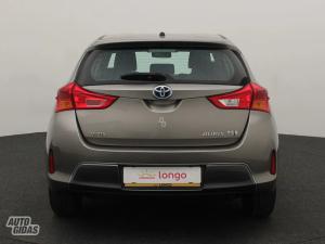 Brūns Toyota Auris 2014 Viļņa, ar dzinēja tilpumu 1.80 L un nobraukumu 178 tūkst. km par 10699 €, foto 6 vietnē AUTOMOTO.COM.LV