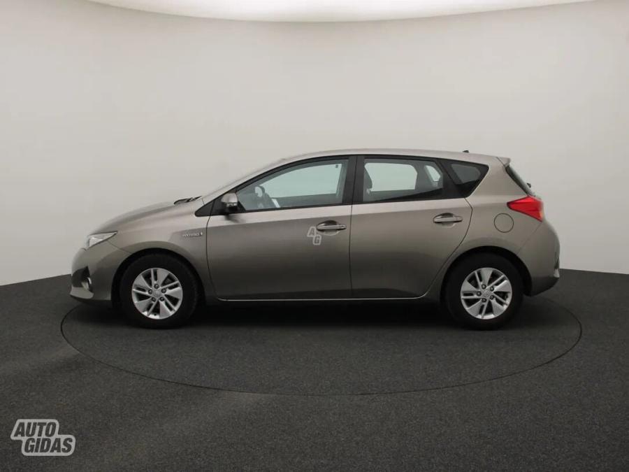 Brūns Toyota Auris 2014 Viļņa, ar dzinēja tilpumu 1.80 L un nobraukumu 178 tūkst. km par 10699 €, foto 7 vietnē AUTOMOTO.COM.LV