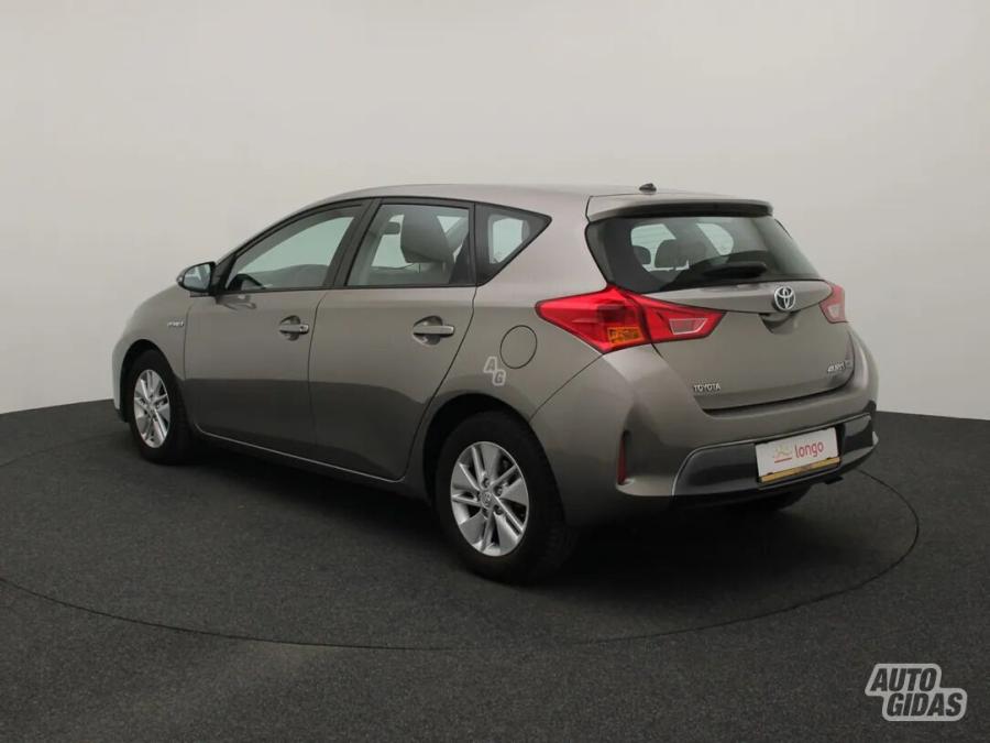 Brūns Toyota Auris 2014 Viļņa, ar dzinēja tilpumu 1.80 L un nobraukumu 178 tūkst. km par 10699 €, foto 8 vietnē AUTOMOTO.COM.LV