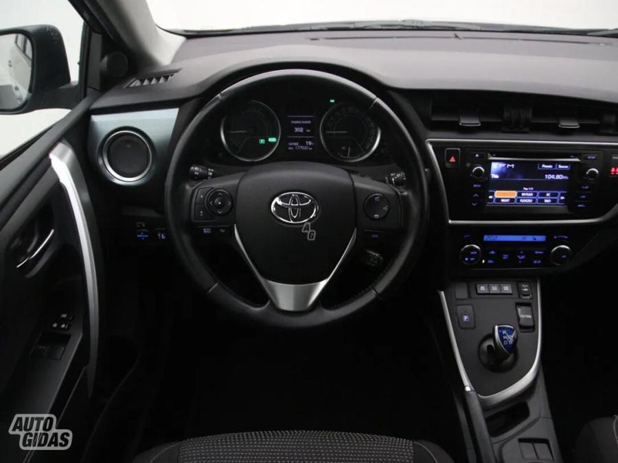 Brūns Toyota Auris 2014 Viļņa, ar dzinēja tilpumu 1.80 L un nobraukumu 178 tūkst. km par 10699 €, foto 18 vietnē AUTOMOTO.COM.LV