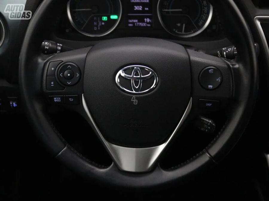 Brūns Toyota Auris 2014 Viļņa, ar dzinēja tilpumu 1.80 L un nobraukumu 178 tūkst. km par 10699 €, foto 19 vietnē AUTOMOTO.COM.LV