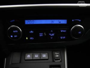 Brūns Toyota Auris 2014 Viļņa, ar dzinēja tilpumu 1.80 L un nobraukumu 178 tūkst. km par 10699 €, foto 21 vietnē AUTOMOTO.COM.LV