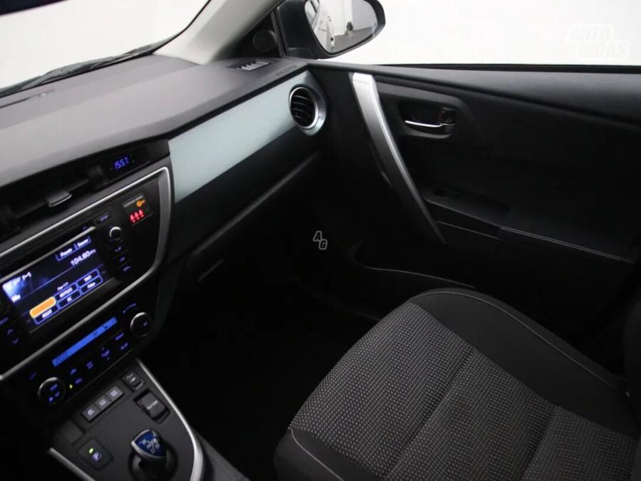 Brūns Toyota Auris 2014 Viļņa, ar dzinēja tilpumu 1.80 L un nobraukumu 178 tūkst. km par 10699 €, foto 22 vietnē AUTOMOTO.COM.LV