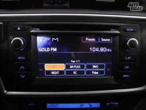 Brūns Toyota Auris 2014 Viļņa, ar dzinēja tilpumu 1.80 L un nobraukumu 178 tūkst. km par 10699 €, foto 23 vietnē AUTOMOTO.COM.LV