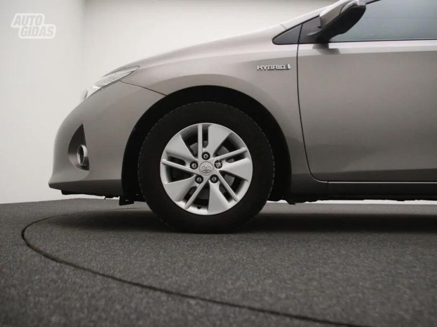 Brūns Toyota Auris 2014 Viļņa, ar dzinēja tilpumu 1.80 L un nobraukumu 178 tūkst. km par 10699 €, foto 29 vietnē AUTOMOTO.COM.LV