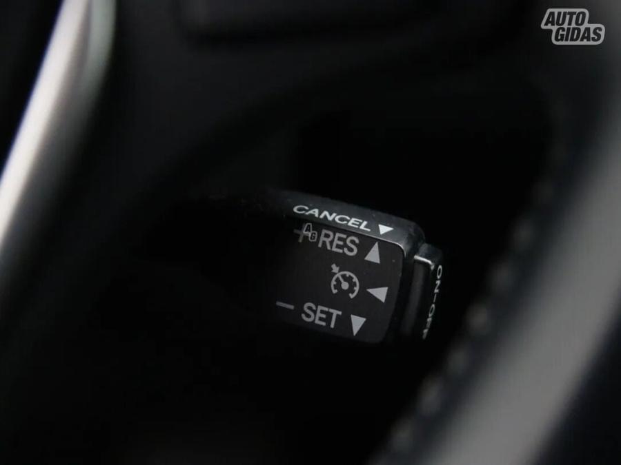 Brūns Toyota Auris 2014 Viļņa, ar dzinēja tilpumu 1.80 L un nobraukumu 178 tūkst. km par 10699 €, foto 30 vietnē AUTOMOTO.COM.LV