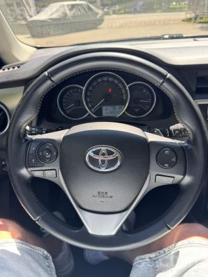 Brown Toyota Auris 2014 in Riga, with an engine capacity of 1.60 L and mileage of 180 thousand km for 7999 €, photo 15 on AUTOMOTO.COM.LV