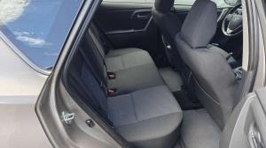 Brown Toyota Auris 2014 in Vilnius, with an engine capacity of 1.60 L and mileage of 121 thousand km for 8500 €, photo 10 on AUTOMOTO.COM.LV