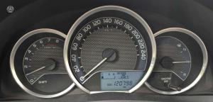 Brown Toyota Auris 2014 in Vilnius, with an engine capacity of 1.60 L and mileage of 121 thousand km for 8500 €, photo 11 on AUTOMOTO.COM.LV
