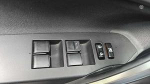 Brown Toyota Auris 2014 in Vilnius, with an engine capacity of 1.60 L and mileage of 121 thousand km for 8500 €, photo 14 on AUTOMOTO.COM.LV