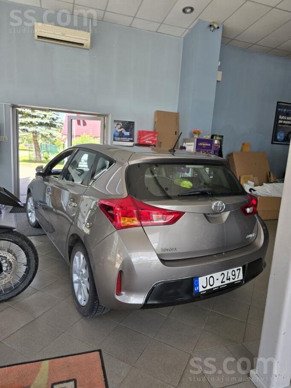 Brūns Toyota Auris 2014 Gulbene, ar dzinēja tilpumu 1.60 L un nobraukumu 256 tūkst. km par 4800 €, foto 6 vietnē AUTOMOTO.COM.LV