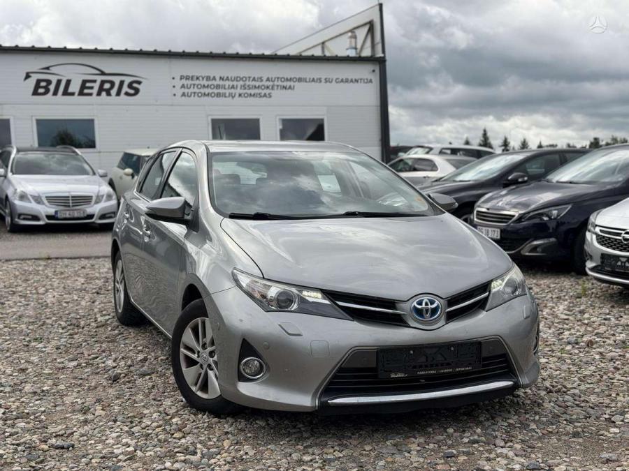 Brūns Toyota Auris 2014 Utena, ar dzinēja tilpumu 1.80 L un nobraukumu 247 tūkst. km par 7490 €, foto 1 vietnē AUTOMOTO.COM.LV