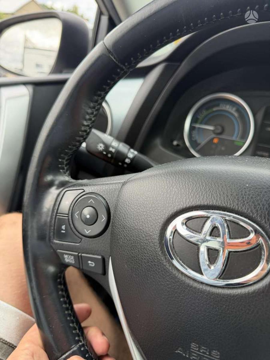 Brūns Toyota Auris 2014 Utena, ar dzinēja tilpumu 1.80 L un nobraukumu 247 tūkst. km par 7490 €, foto 14 vietnē AUTOMOTO.COM.LV
