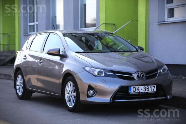 Brūns Toyota Auris 2015 Rīga, ar dzinēja tilpumu 1.60 L un nobraukumu 87 tūkst. km par 8495 €, foto 4 vietnē AUTOMOTO.COM.LV