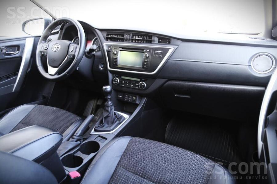 Brūns Toyota Auris 2015 Rīga, ar dzinēja tilpumu 1.60 L un nobraukumu 87 tūkst. km par 8495 €, foto 11 vietnē AUTOMOTO.COM.LV