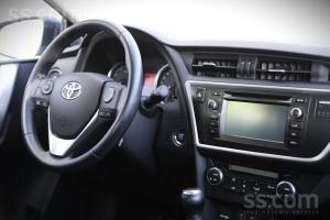 Brūns Toyota Auris 2015 Rīga, ar dzinēja tilpumu 1.60 L un nobraukumu 87 tūkst. km par 8495 €, foto 12 vietnē AUTOMOTO.COM.LV