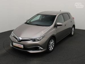 Brūns Toyota Auris 2015 Viļņa, ar dzinēja tilpumu 1.80 L un nobraukumu 149 tūkst. km par 12199 €, foto  vietnē AUTOMOTO.COM.LV