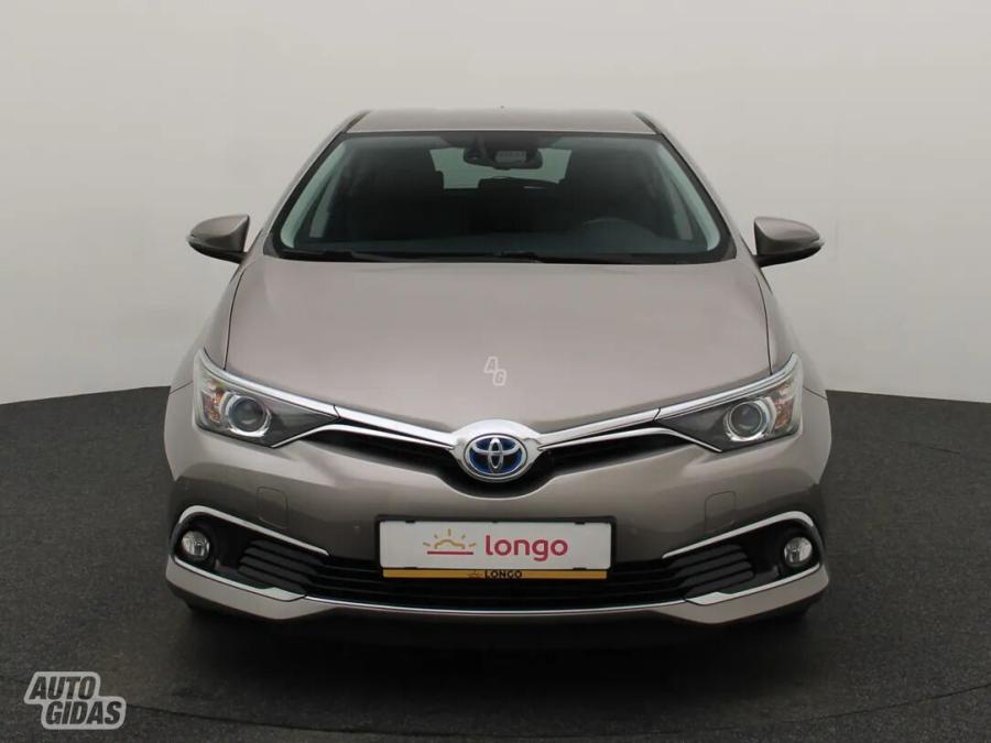 Brown Toyota Auris 2015 in Vilnius, with an engine capacity of 1.80 L and mileage of 149 thousand km for 12199 €, photo 4 on AUTOMOTO.COM.LV