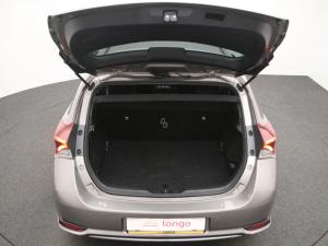 Brown Toyota Auris 2015 in Vilnius, with an engine capacity of 1.80 L and mileage of 149 thousand km for 12199 €, photo 33 on AUTOMOTO.COM.LV
